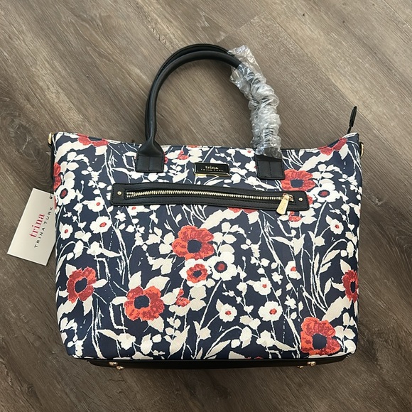 Trina Turk | Bags | Trina Turk Double Handled Print Tote W Detachable ...
